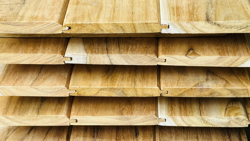 Machimbre de Teca - Revestimiento Estético y Funcional para Techos